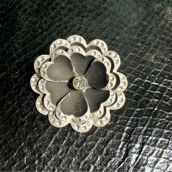 Jewelry | Vintage Tin Metal Flower Brooch | Poshmark